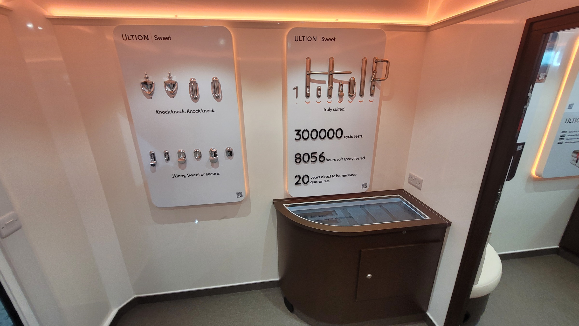 Brisant Secure Ultion Locks Mobile Showroom 3,500 Kg - NEAT Vehicles