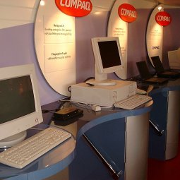 Compaq Computers Mobile Exhibition and Sales Trailer - NEAT Vehicles
