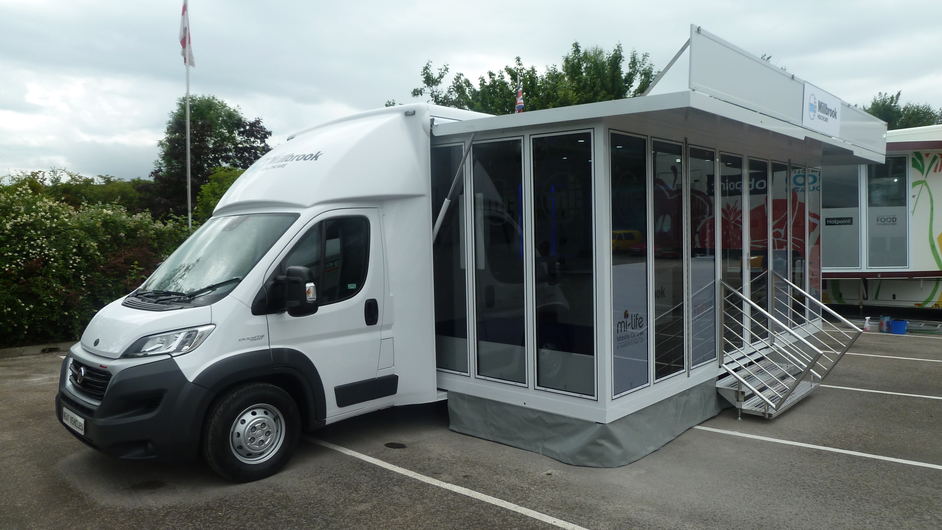 Millbrook Healthcare 5000 Kg Expandable Mobile Clinic/ exhibition ...