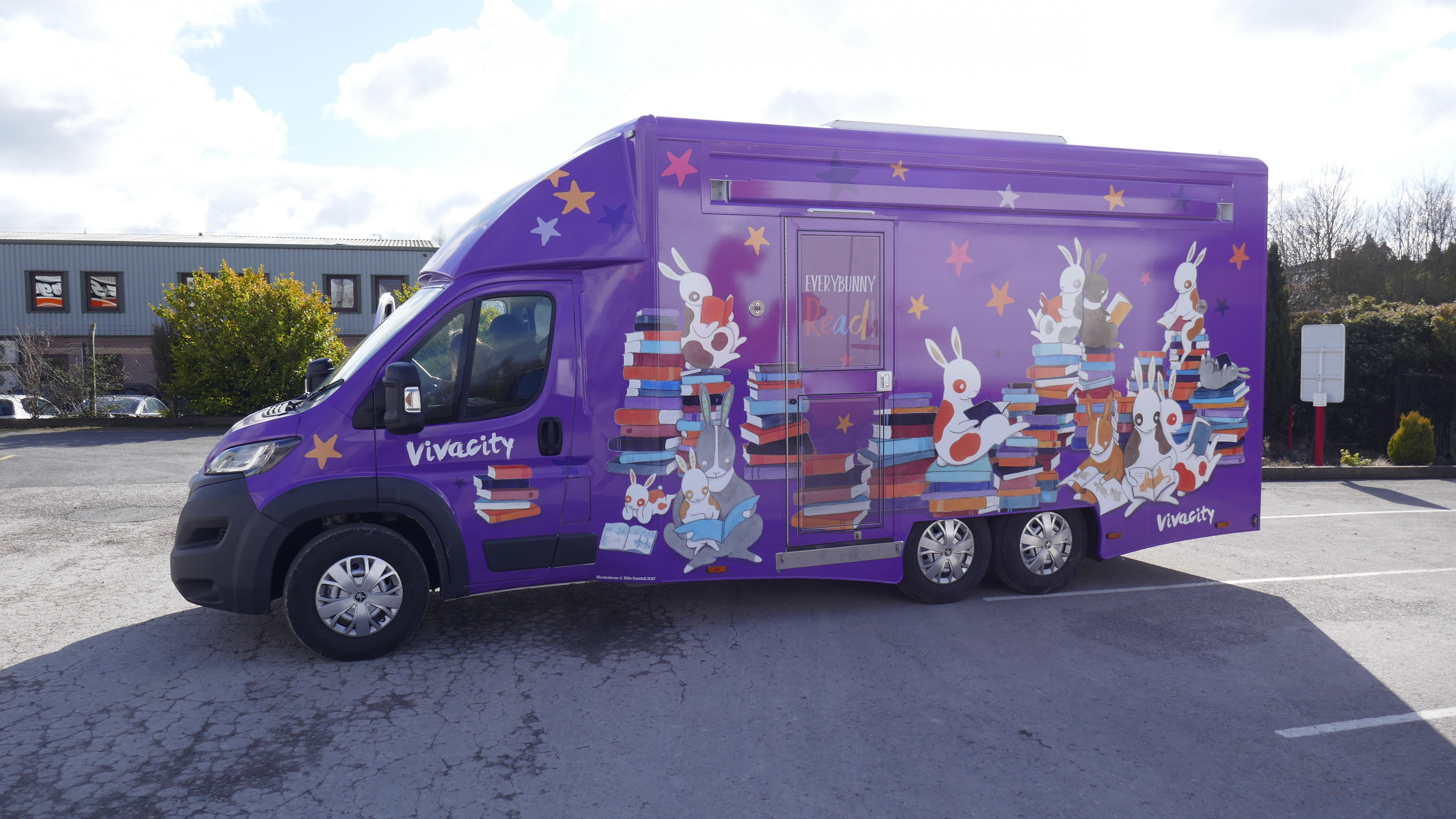 Blog: Vivacity Childrens Mobile Library - NEAT Vehicles
