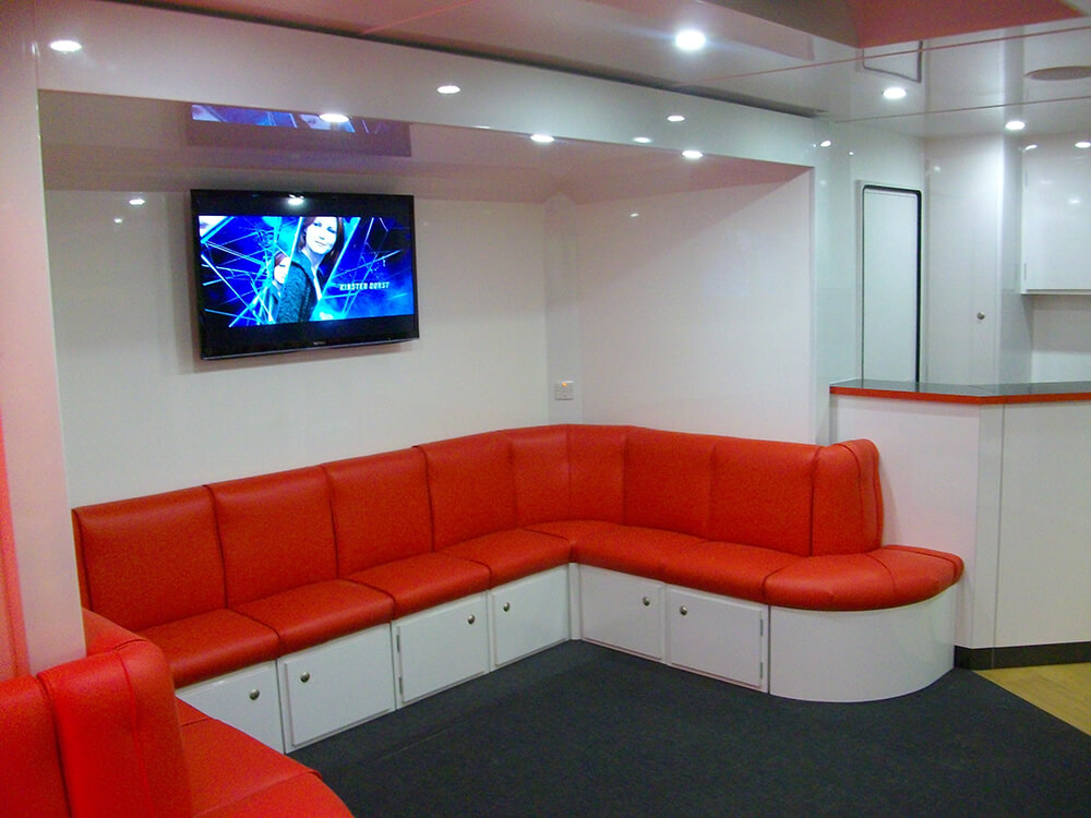 Seat Hospitality Trailer 3,500 Kg - NEAT Vehicles